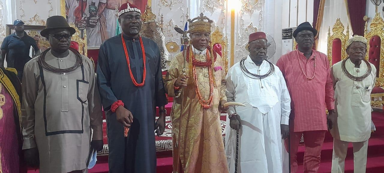 Igbu Orlukwor Presents Regent To Ekpeye Apex Traditional Ruling Council ...